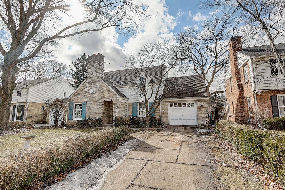 2651 N. Harding Blvd | Double Boldt Real Estate